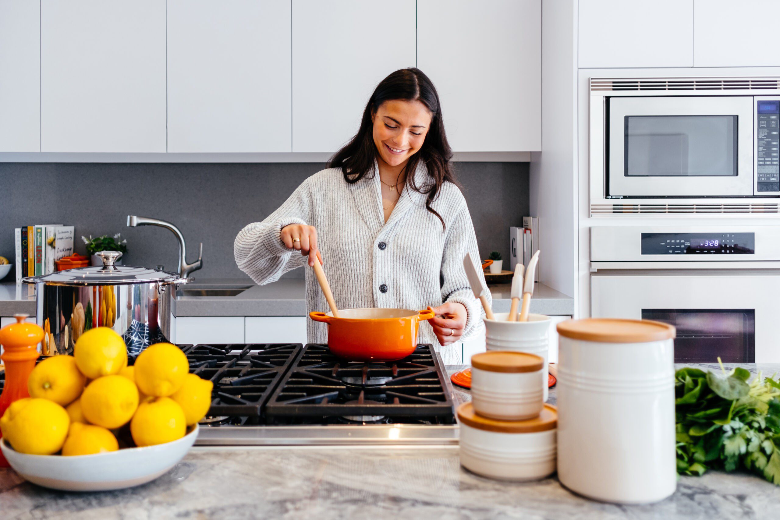 How To Motivate Yourself to Cook More at Home - Homeschooling Dietitian Mom